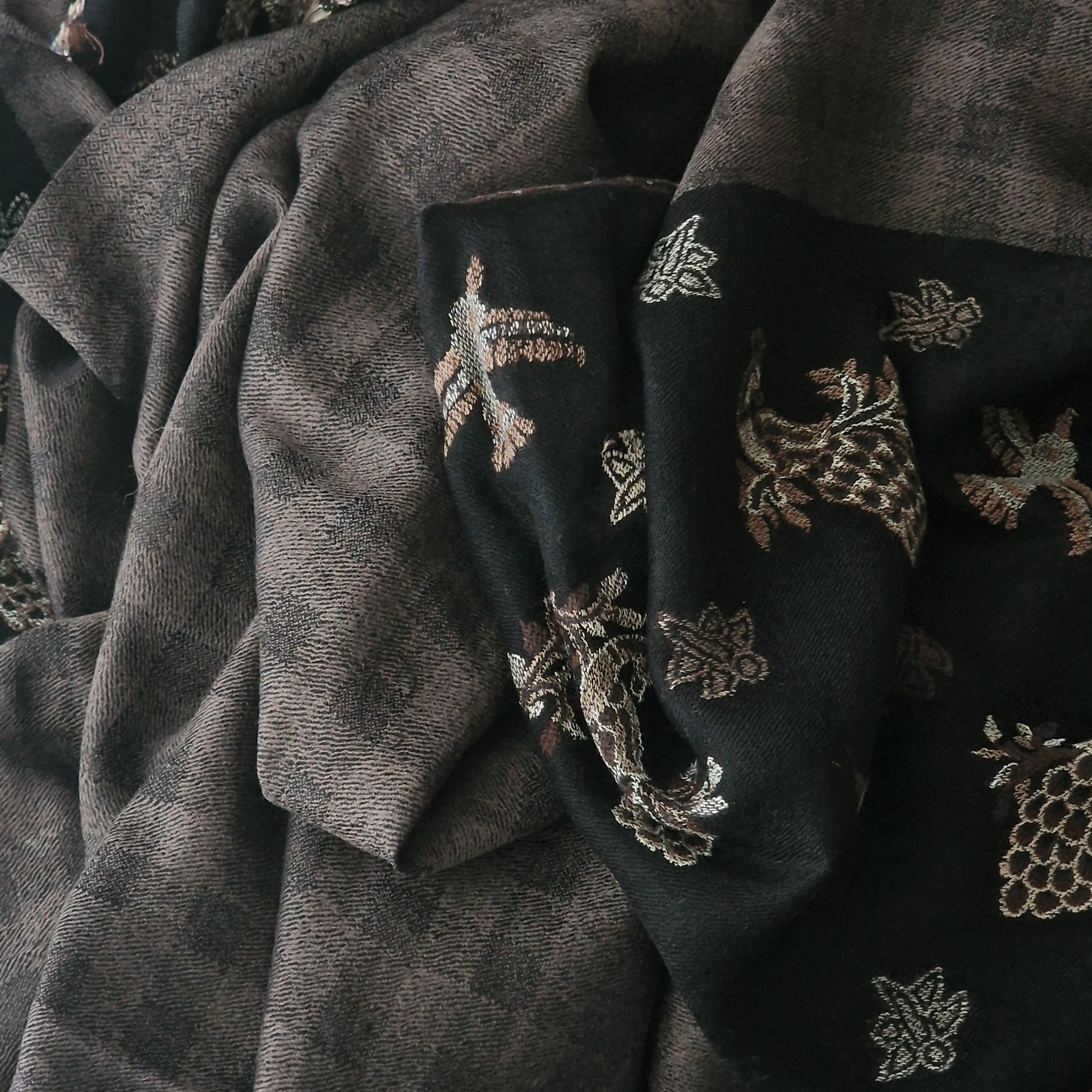 Authentic Luxury Soft Kashmir Border Kani Weave Pashminas - Warm Dove ...